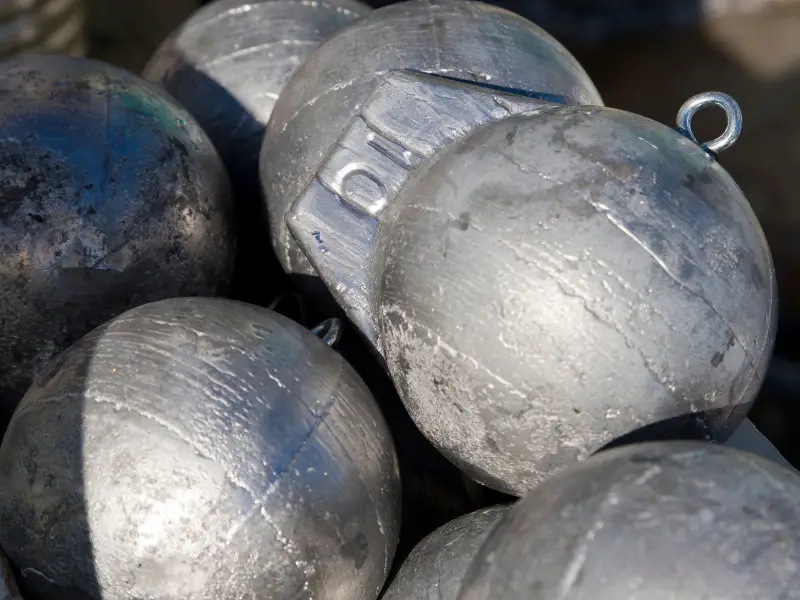 Where Does The Weight Go On A Fishing Line? - AquariumPub